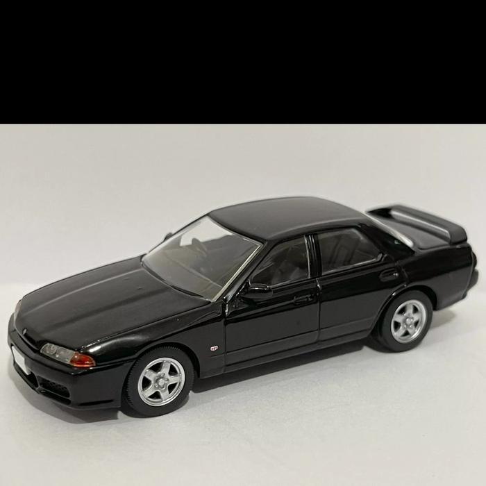 Jual Tomica Limited Vintage Neo Tomytec LV-N194c Nissan Skyline R32 4 Door - Jakarta Pusat ...