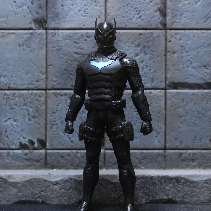 Jual 1/12 Custom DC Mezco Batman Batwing Luke Fox Conversion Kit - Kota ...