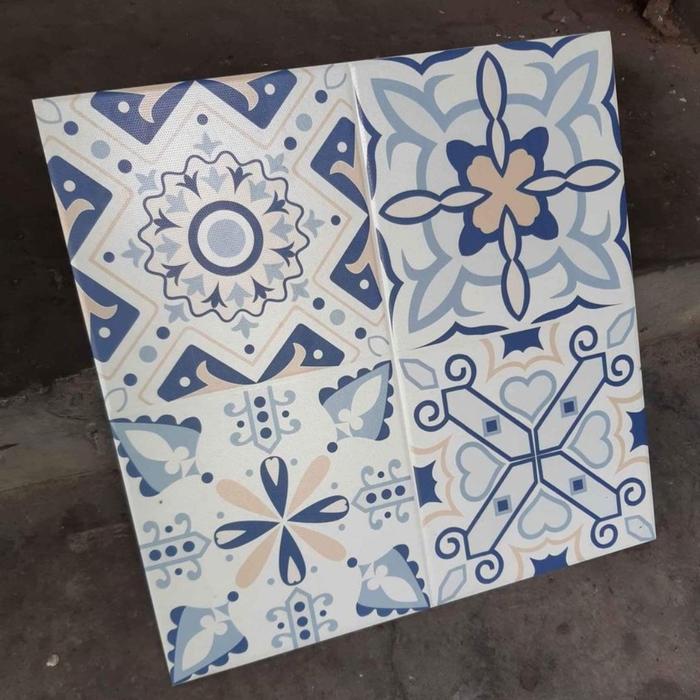Jual Keramik Motif Batik 50x50 / Keramik Batik / Keramik Motif Batik ...