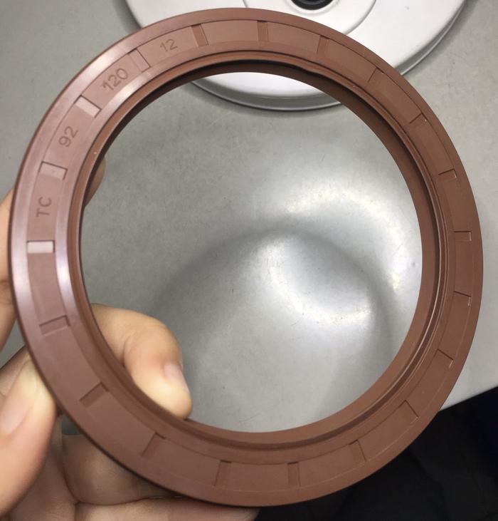 Jual OIL SEAL TC 92X120X12 VITON75 TC 92 120 12 FKM TC 92*120*12 TAHAN ...