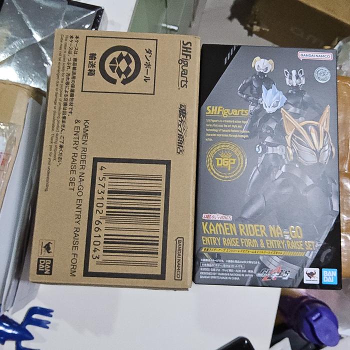 Jual Bandai SHF Kamen Rider Nago Entry Raise Form Lopo ropo letter hakubi - Kota Bekasi ...