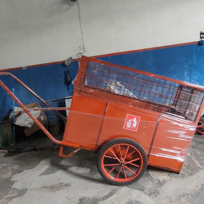 Jual gerobak sampah dorong roda 2 ukuran : 80 x 100 x 140 ( bonus sapu ...