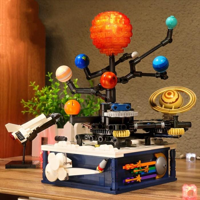 Rotating Solar System Model Kit