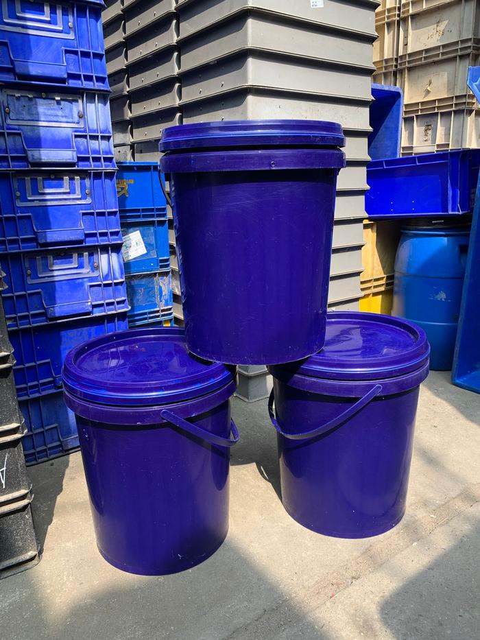 Jual Ember bekas cat 25kg Ember bekas cat 25kg Ember plastik bekas cat ...