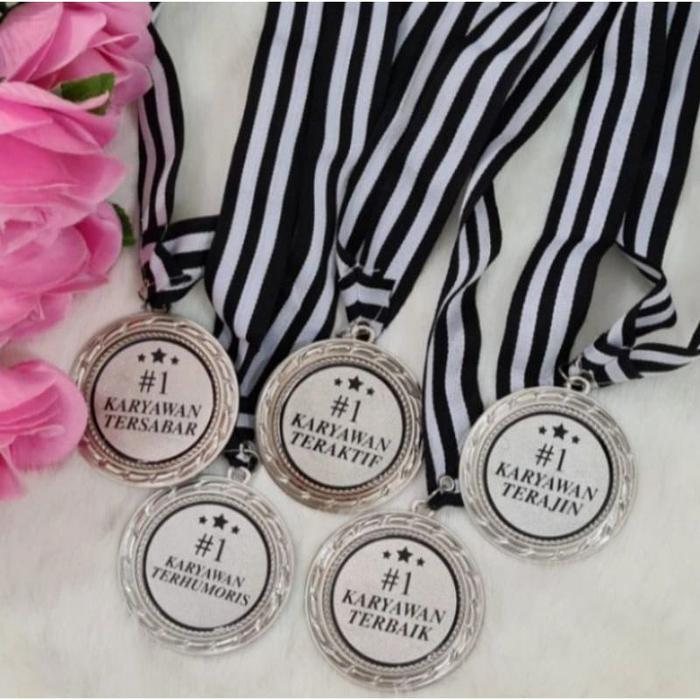 Jual Medali Logam Custom - Medali Silver, Pake Logo - Jakarta Pusat ...