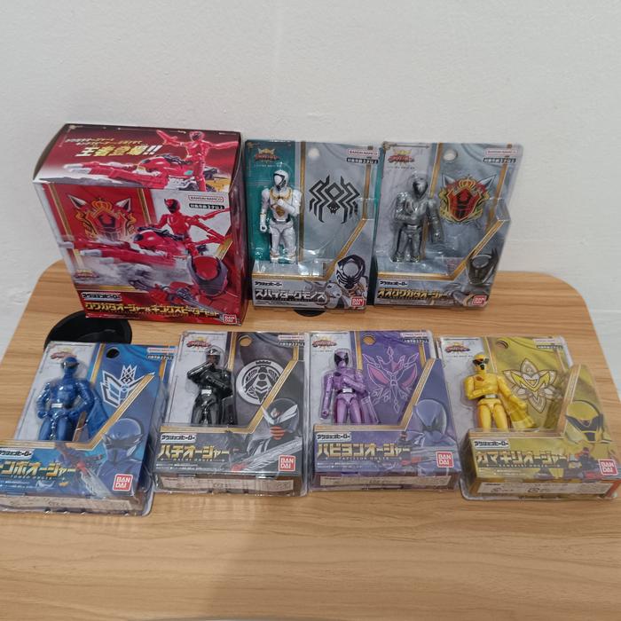 Jual change heroes Ohsama Sentai Kingohger set action figure power ...