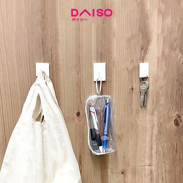 Jual Daiso Adhesive Hook - Square - 2pcs - - Jakarta Selatan - DAISO ...
