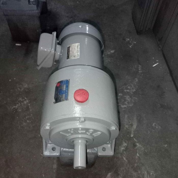 Jual teco helical gear motor 1 hp 1:8 3 phase Taiwan original dinamo ...