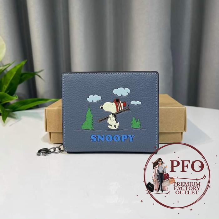 Jual DOMPET CH CF 251 Snap Wallet With Snoopy Ski Motif Peanuts Edition ...