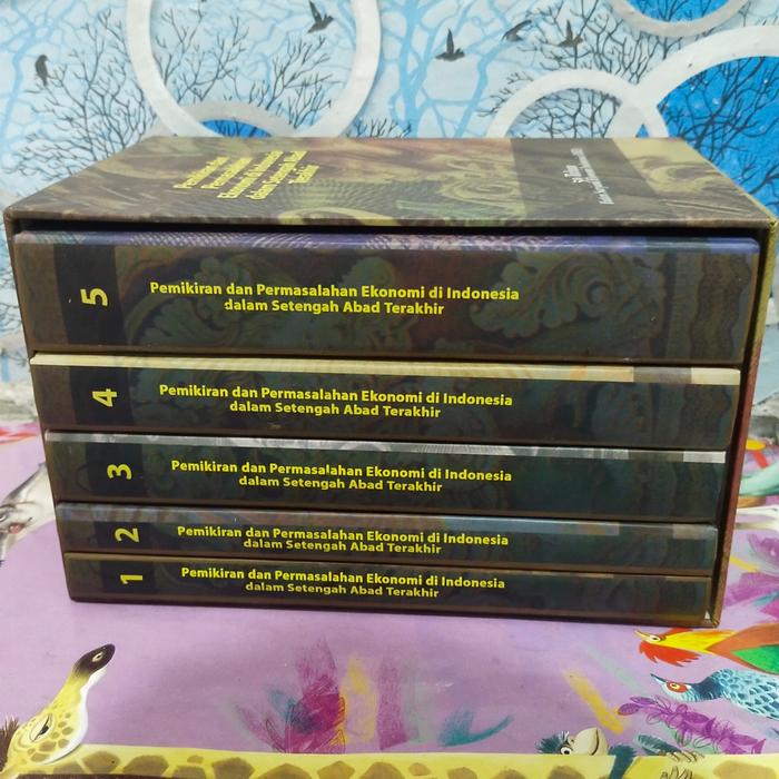 Jual PEMIKIRAN DAN PERMASALAHAN EKONOMI DI INDONESIA DALAM SETENGAH ABAD TERAKHIR - Kab. Bogor ...
