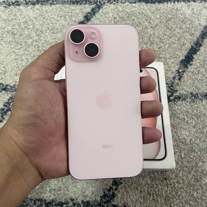 Jual iphone 15 pink warna favorit 256gb ibox PA/A garansi on sd maret ...