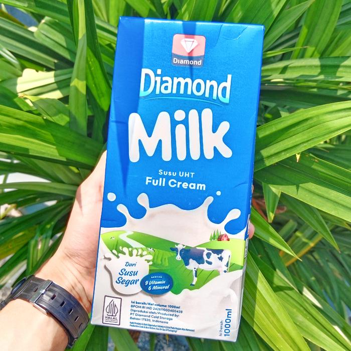 Jual Susu Full Cream UHT Fresh Milk Full Cream 1L Susu Segar Isi Bersih ...
