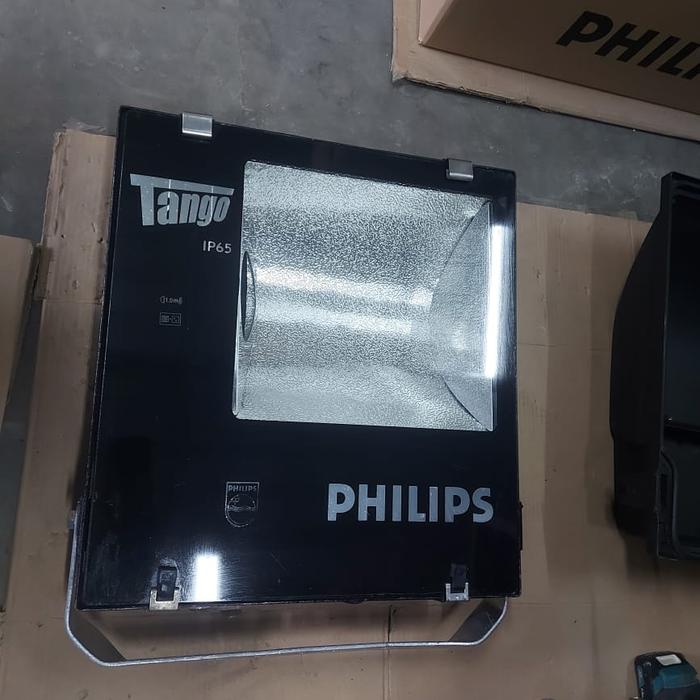 Jual Lampu Tembak Philips Tango MMF383 HPIT 250w Kompli Set - Jakarta ...