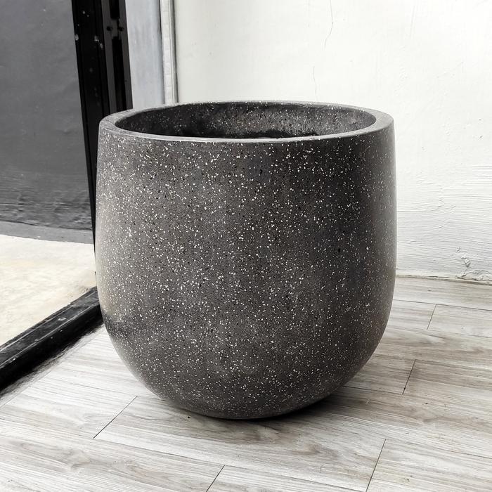 Jual POT TERRAZZO HITAM 50 Rounded | Pot Tanaman - Pot Tanaman Hias ...