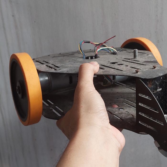 Jual body robot plus roda motor 12v gearbox stingray robot parallax ...