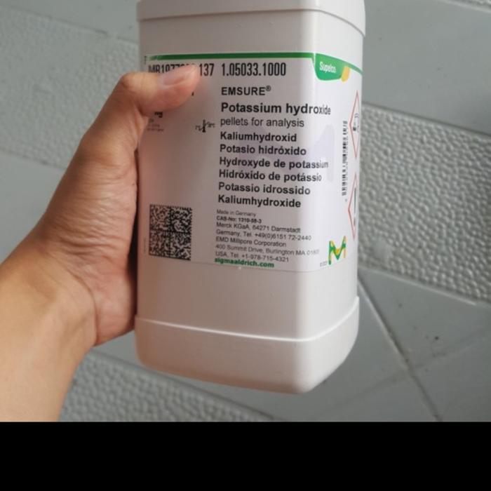 Jual Kalium Hidroksida KOH 1 kg Merck kode 1.05033.1000 merck - Kab ...