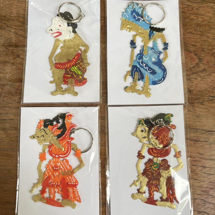 Jual Souvenir gantungan kunci wayang kulit khas indonesia - Wayang - Kab. Bantul - INSSOO ...