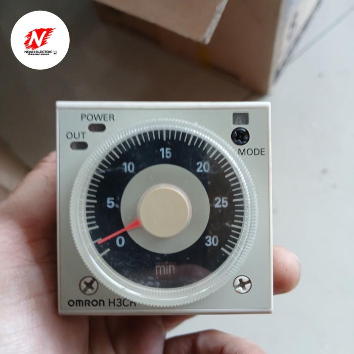 Jual Timer Omron H3CR 100-240V 8pin original omron + soket 8pin - Kota ...