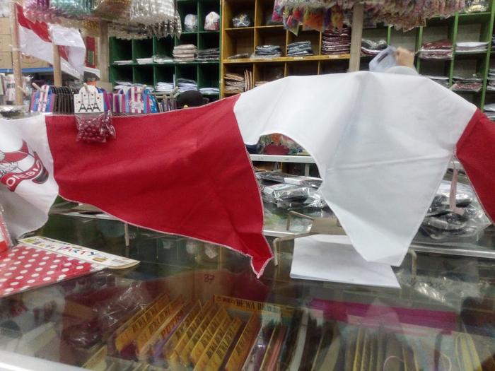 Jual bendera merah putih kain segitiga - Kota Surabaya - tokotigabola ...