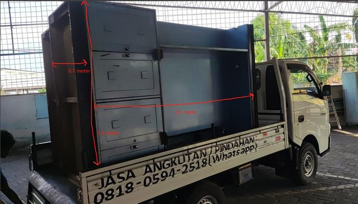 Jual Lemari Kayu Bekas Dispay Booth Klasik Kuno Almari Mewah ada Lampu ...