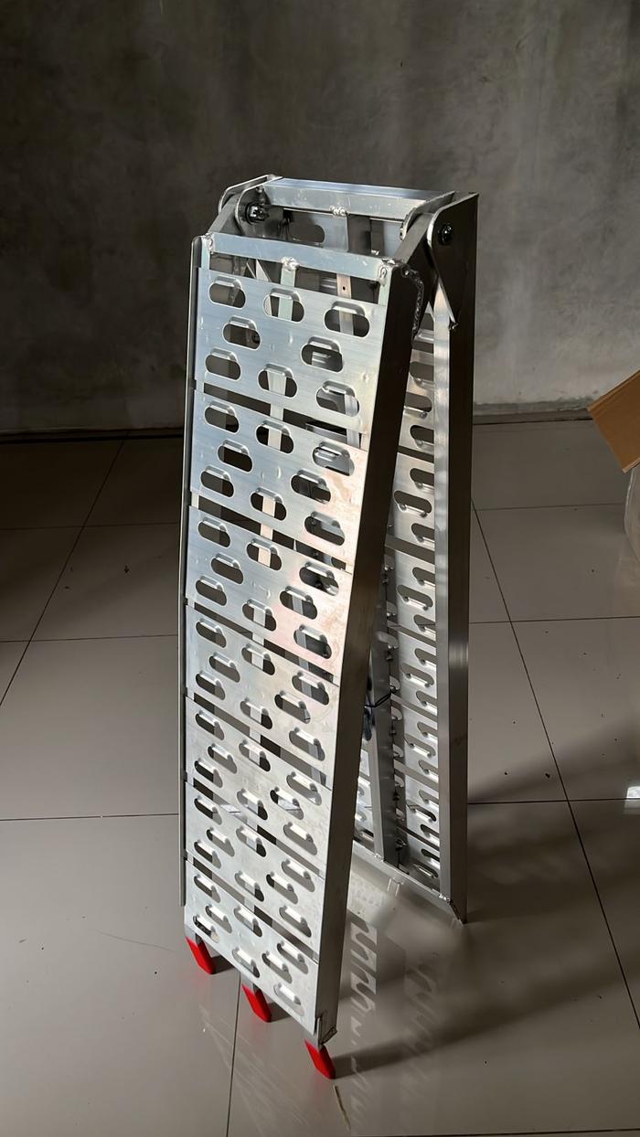 Jual Loading Ramp merk SRT trail tangga loading motor trail Bahan almu ...