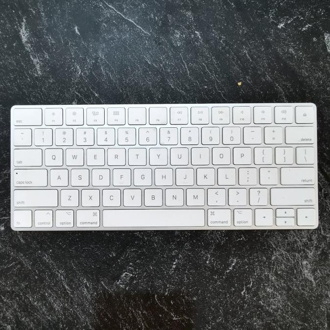 Jual Magic Keyboard Gen-2, Mulus Putih - Jakarta Pusat - reaga keyboard ...