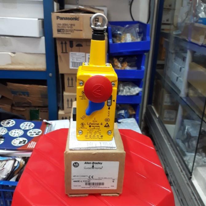 Jual Safety Lock Swicth 440E-L13137 Allen Bradley | Rockwell Automation ...