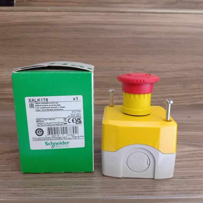 Jual Emergency push button XALK174 schneider Tipe Baru XALK178 - Kota ...