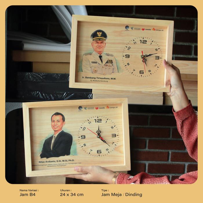 Jual Hadiah Farewell Jam Dinding Besar Foto Kayu Karikatur Kenang ...