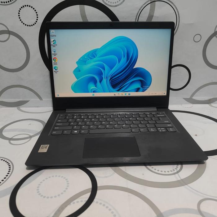 Jual Lenovo V14 AMD 3020e 8/256 masih bagus - Kota Tangerang - DPC ...
