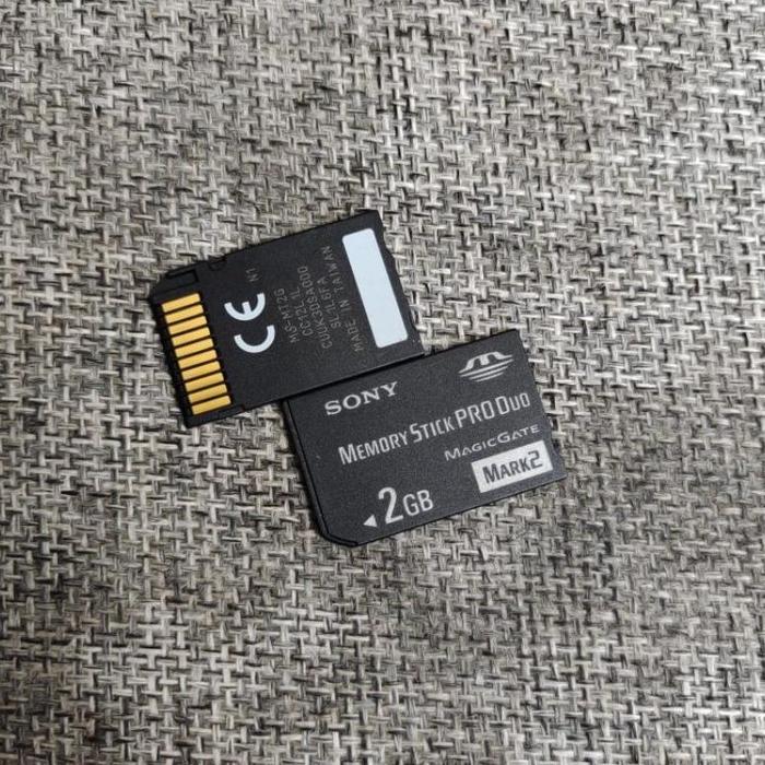 Jual Sony Memory Stick Pro Duo 2GB Original Memori Card PSP Kamera ...