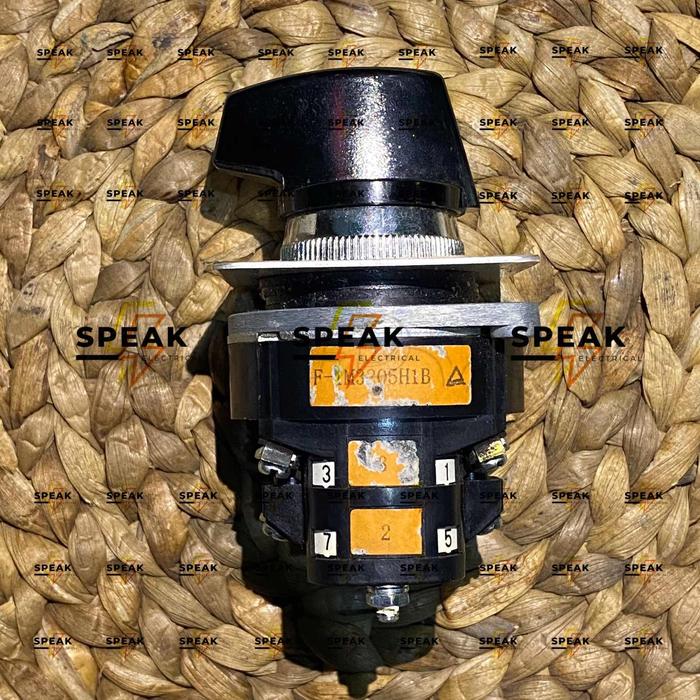 Jual SELECTOR SWITCH CAM FUJI RC310-1 1.5kW 220 Vac - Jakarta Pusat ...