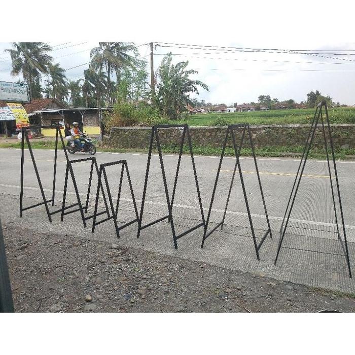 Jual stand banner 2sisi bisa custom ukuran standing banner Bhan besi ...