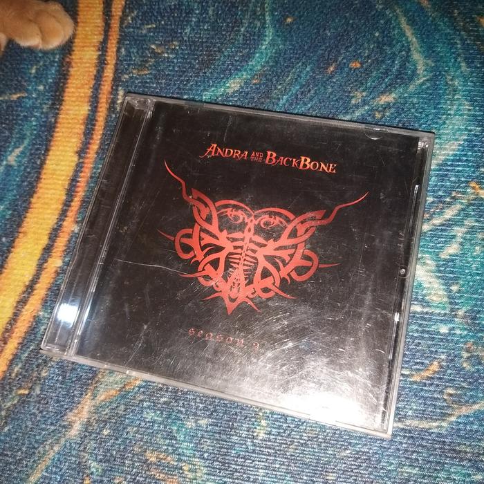 Andra And The Backbone Logo