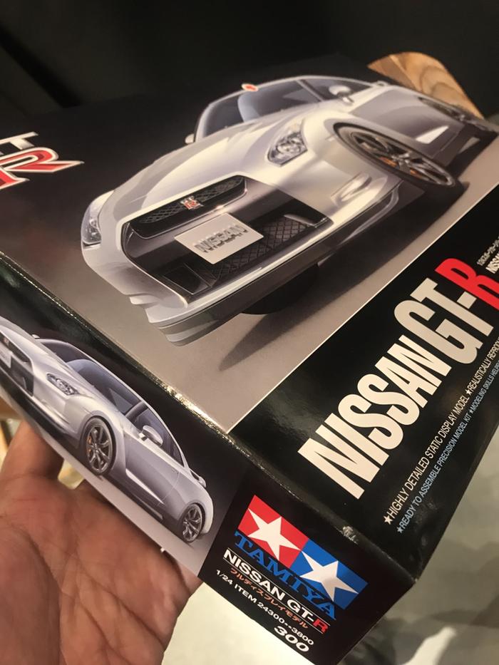 Jual TAMIYA NISSAN GT-R R35 - 1:24 tamiya model kit - Kota Tangerang - AA Hobby Store | Tokopedia