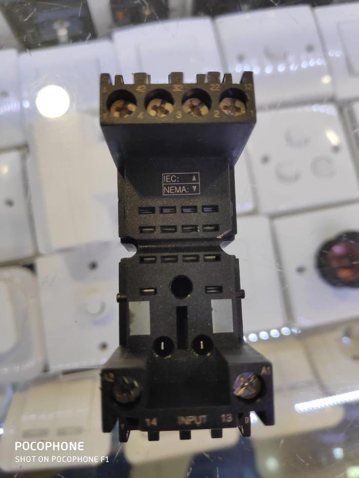 Jual Socket relay SCHNEIDER 14pin buat RXM4/ MY4 SCHNEIDER - Kab. Tegal ...