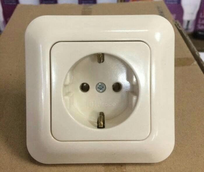 Jual STOP KONTAK BROCO GRACIO CREAM - Kab. Tegal - Harapan Elektrik ...