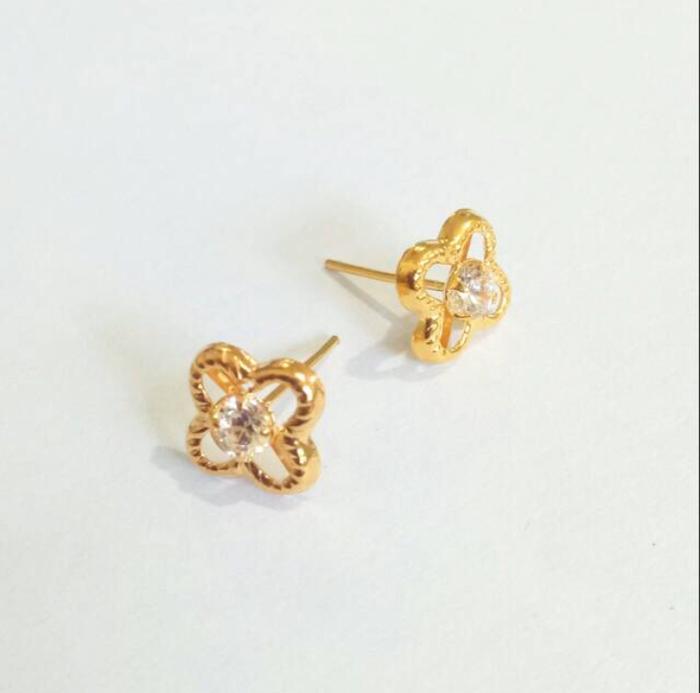 Jual Giwang elegant model hati dan bunga emas asli - Jakarta Barat ...