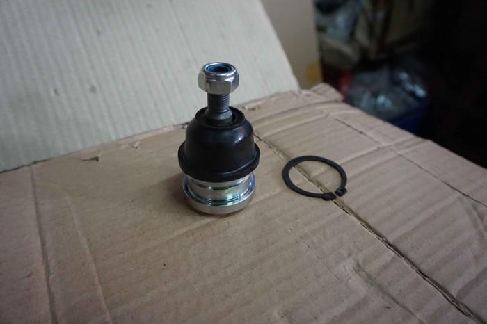 Jual Ball Joint Mitsubishi Lancer Dangan Eterna Aftermarket MB241883 ...