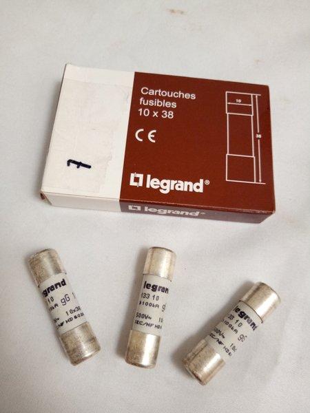 Jual Legrand 13310 SEKERING TIPE GG 10X38 HRC 10A / Fuse Keramik ...