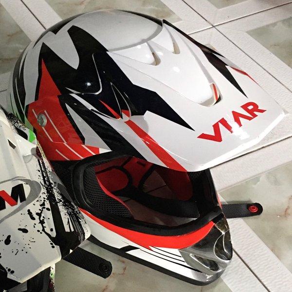 Jual Helm Cross Trail Supermoto bawaan motor Cross Viar Merk KYT - Kota ...