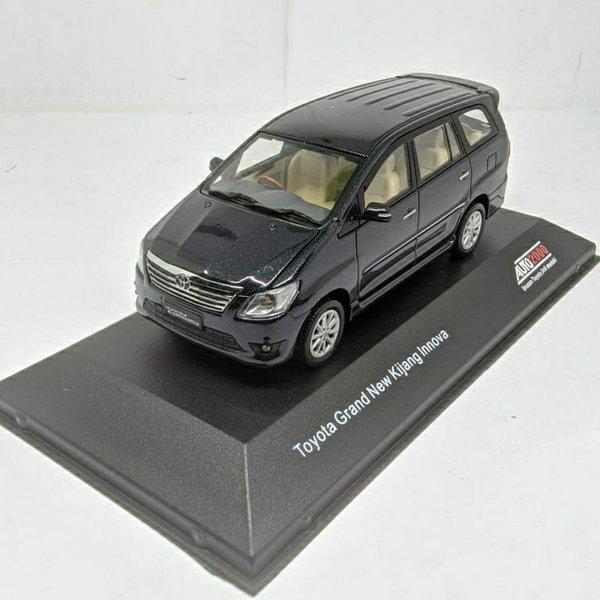 Jual Diecast Mobil Kijang Inova Hitam - Miniatur Toyota Kijang Innova ...
