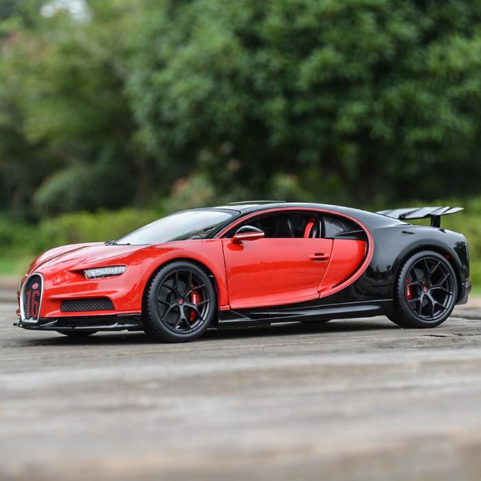 Jual Bburago Miniatur Mobil Bugatti Chiron Skala 1: 18 Warna Merah ...