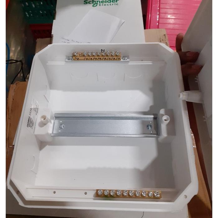 Jual Schneider Box MCB 8 Group Inbow DOMH12108F - Jakarta Pusat - Giro ...
