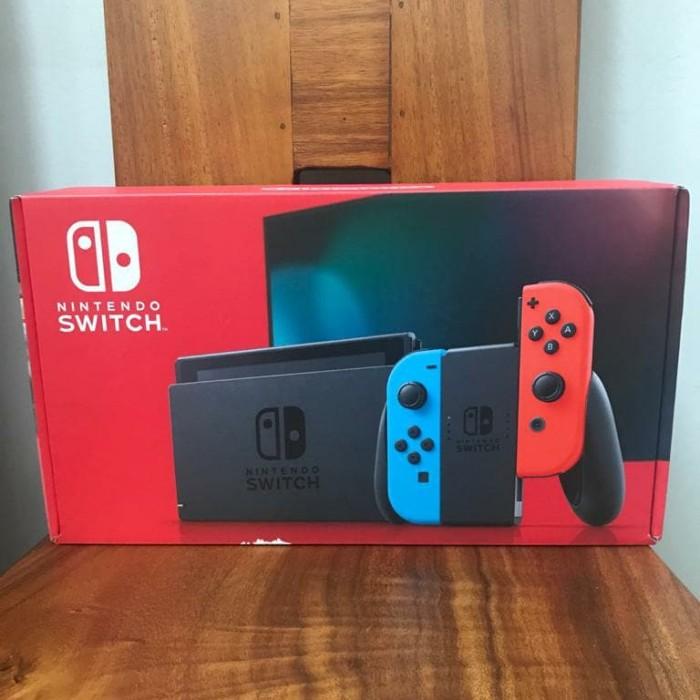 Nintendo Switch (Generation 2) (Neon Blue Neon Red)