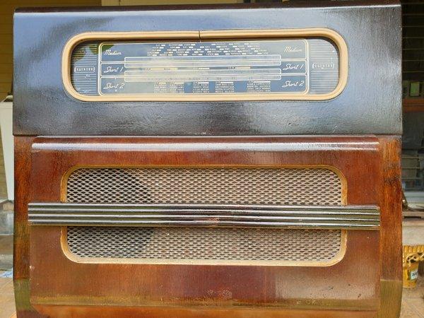 Jual Radiogram tabung Antik langka REGENTONE GARRARD RC70B made in ...