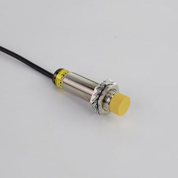 Jual E4-D8PK-X Analog Proximity Switch Displacement Sensor Switch Sensor - Kab. Bogor ...