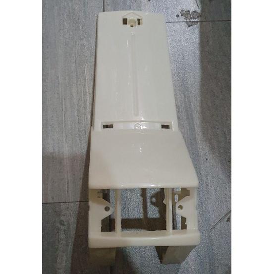 Jual Horncase hidung dasi vespa model SPARTAN P200XE & NEW PX - Putih ...