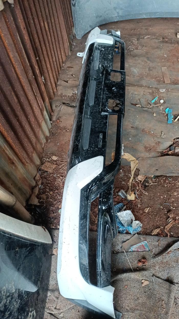 Jual Bodykit spoiler bumper depan Fortuner vrz 2021 2022 original ...