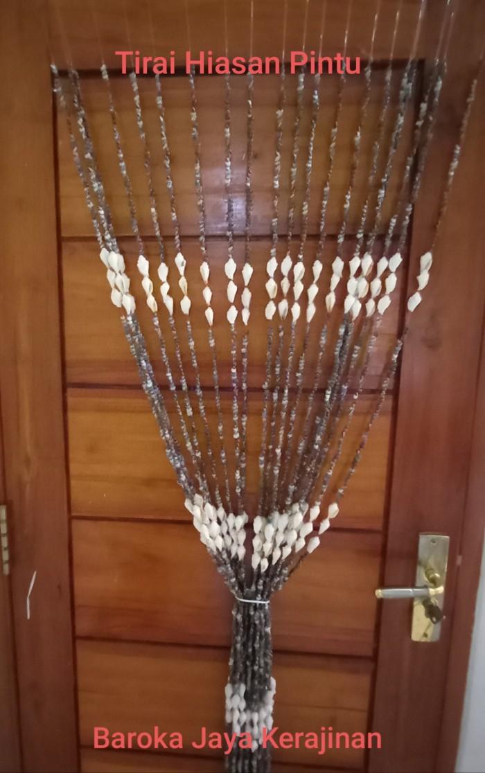 Jual Tirai Gorden Kerang Hitam Putih Hiasan Pintu 20 rangkaian - Kota ...